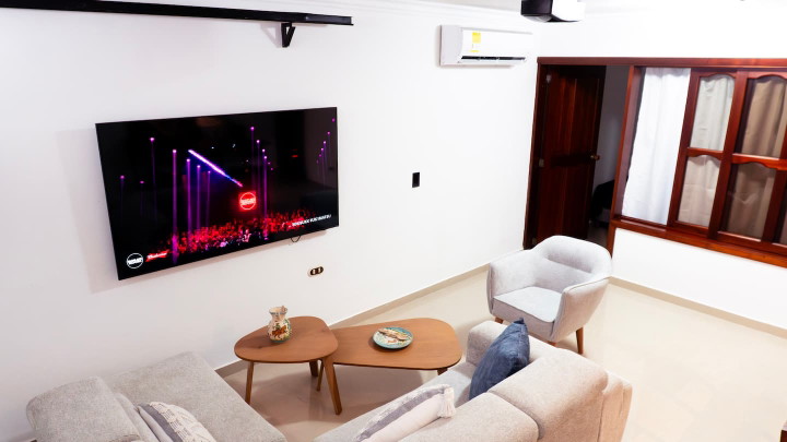 Comfortable, Modern House And Air Conditioning To Your Liking. - Choco