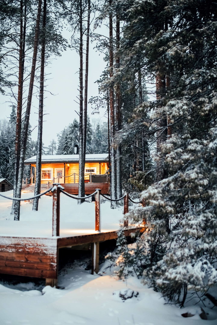 Lakeside Wilderness Cabin Sauna Hot Tub - Finland