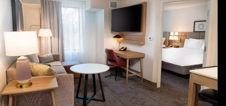 1-br 2 Queen Kitchen Suite W/ Parking & Breakfast - Temecula, CA