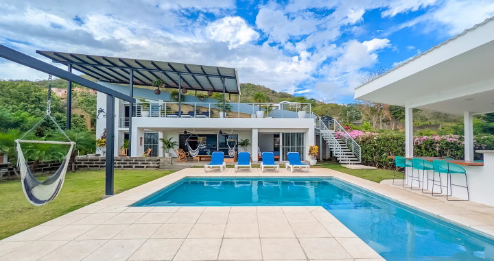 Stylish Retreat Just Moments From Town & Beach - Nicaragua