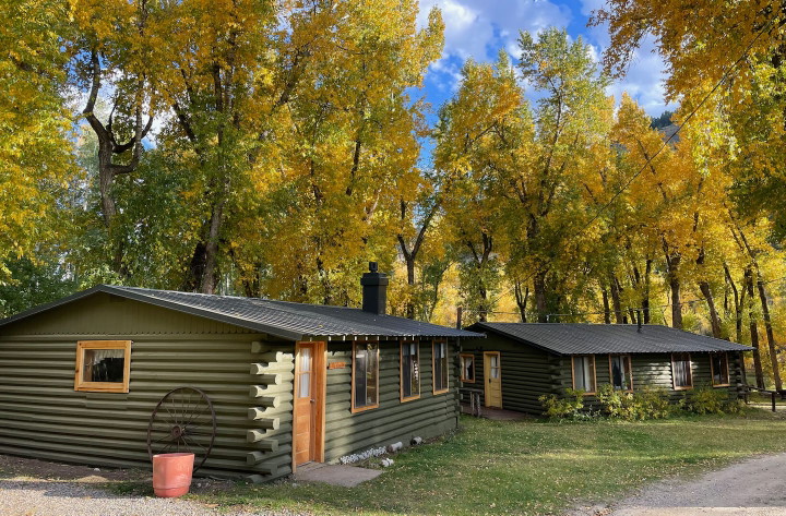 Tata River Cabins- Group Getaway - Monarch, CO