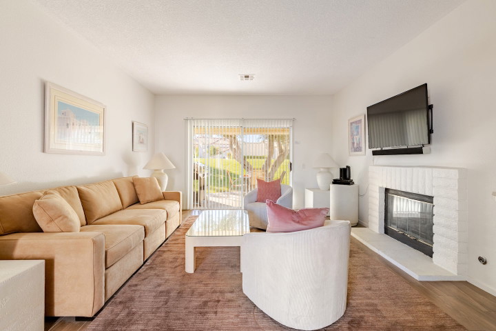 Desert Hideaway | Lower Unit Close To The Pool - Palm Desert, CA