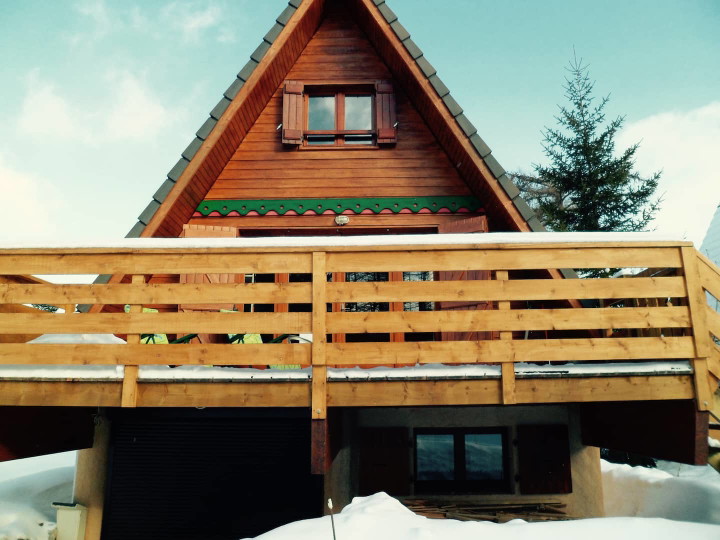 Grand Et Beau Chalet En Bois Au Pied Des Pistes - La Joue du Loup