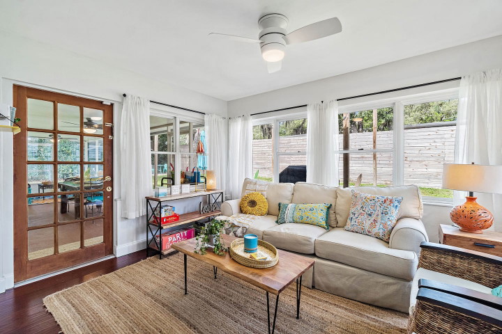 Family Home For 10 | Grill+ Beach Gear Included - Madeira Beach, FL