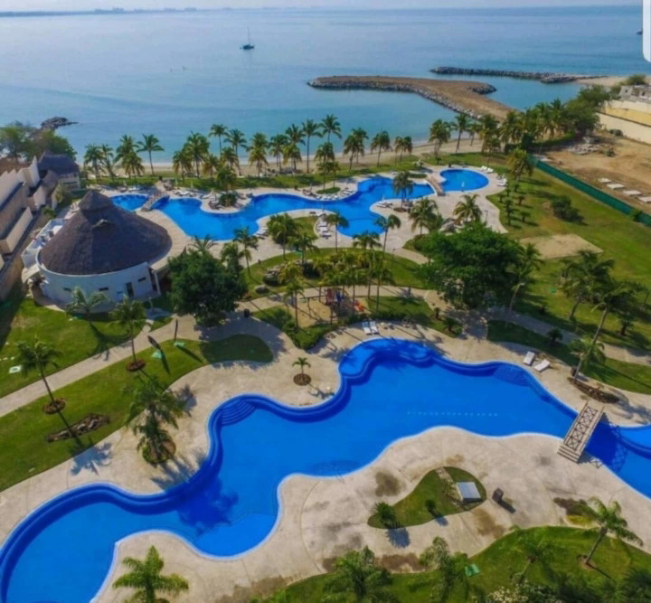 House With Private Pool And Beach Club - Bucerías