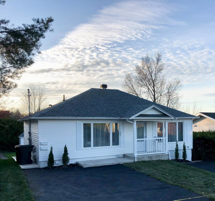 Mignon Appartement Neuf Dans Une Maison Près Uds - Sherbrooke
