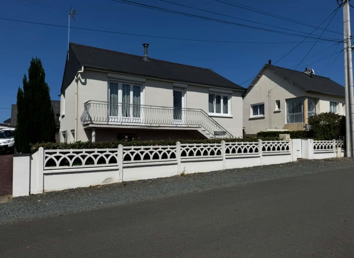 Gîte 5 Personnes, 2 Chambres Avec Cour Fermée - Bretagne