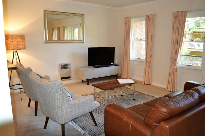 Spacious 2br Heritage A Few Metres From The City - Canberra