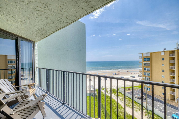 7th-floor Ocean View | King Bed & Balcony - New Smyrna Beach, FL
