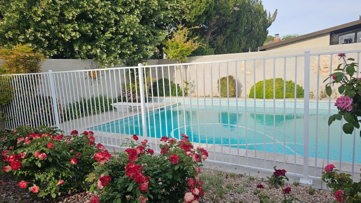 Av's Beautiful Serene Home. - Lancaster, CA