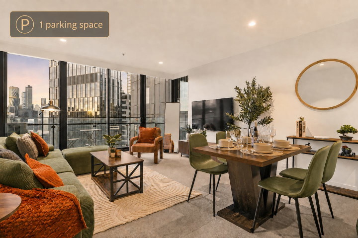 Crown Views 2br | Secure Parking, Pool &Spa Access - Australia