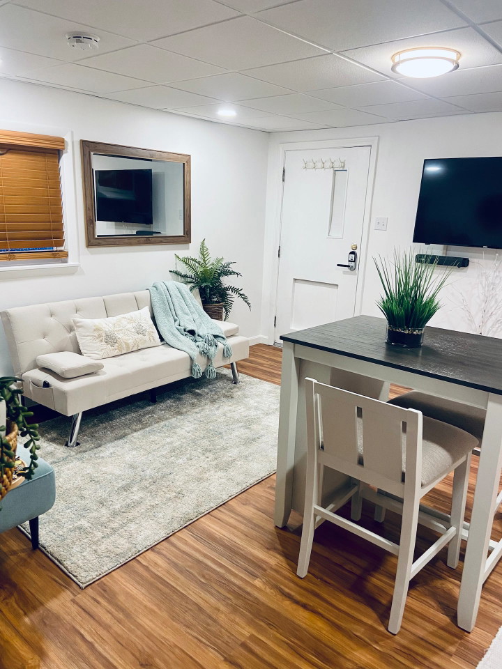 Cozy One Bedroom Apartment - Worcester, MA
