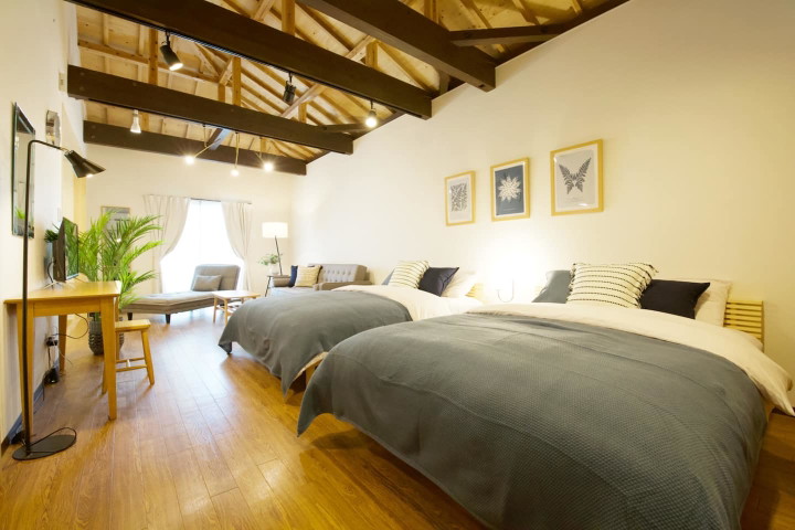 Red Tile Roof + Japanese-style Townhouse * Up To 6 People * Open Studio + Free Parking + Wi-fi * Mk563 - 이시가키시
