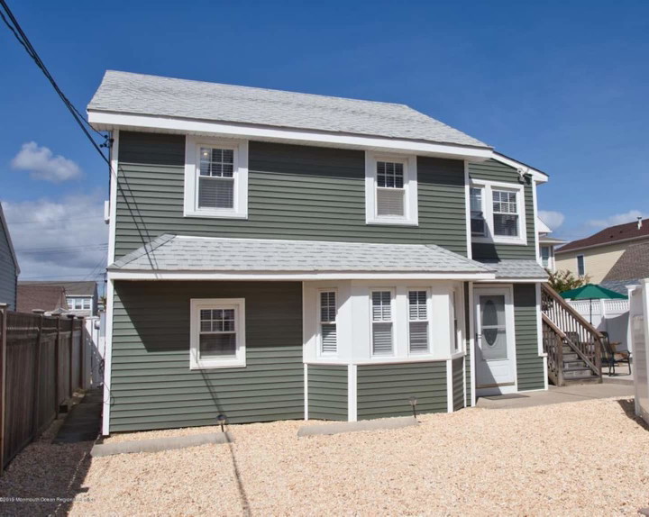 3 Houses From The Beach In Lavallette! Sleeps 10 - Toms River, NJ