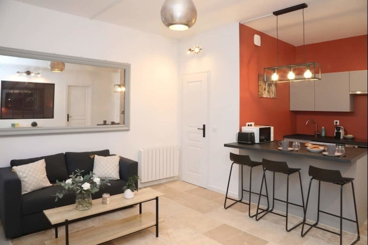 Appartement De Charme Face à La Cathédrale De Senlis · 23 Personnes - Senlis