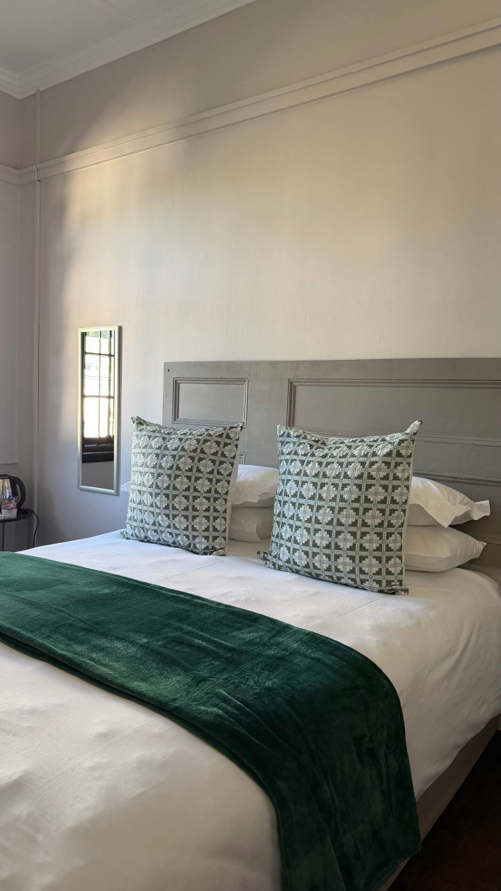 Castle On Clark - Forrest Green Suite - Durban