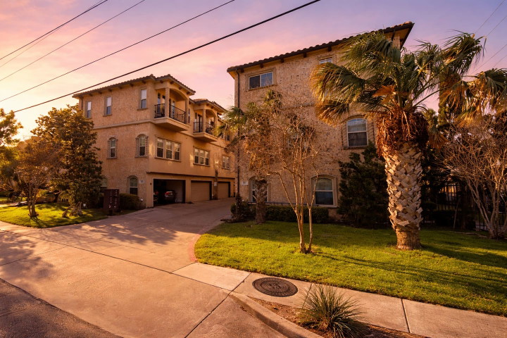 Stunning 3-story Home: 1 Min To Lower Greenville - Dallas, TX