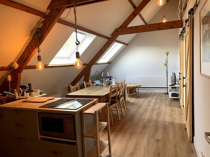 Zolderappartement In Een Vrijstaande Villa - Heemstede