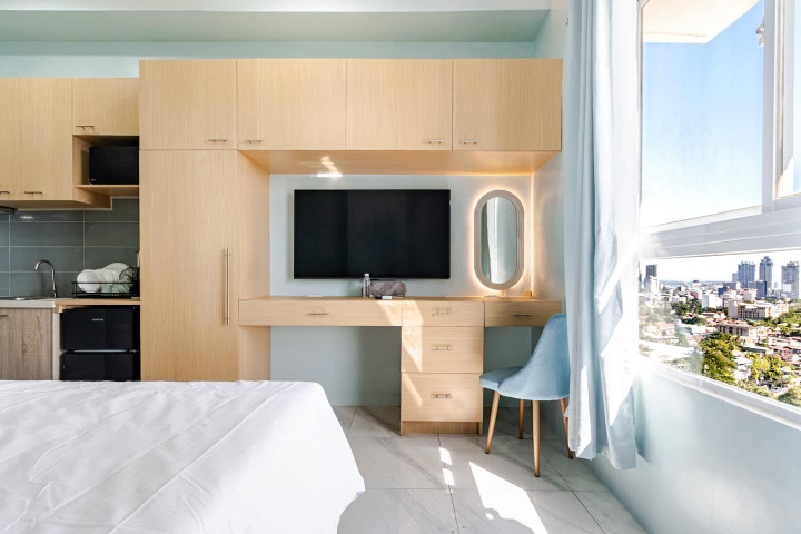 Premium Stay: Pool| Huge Tv|gym|fast Wifi| Parking - Cebu