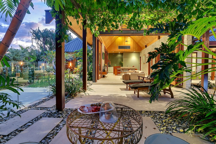 Bali Inspired Villa With Plunge Pool - Australia