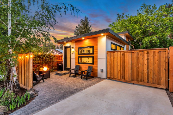 Modern Retreat In Central Bend - Bend, OR