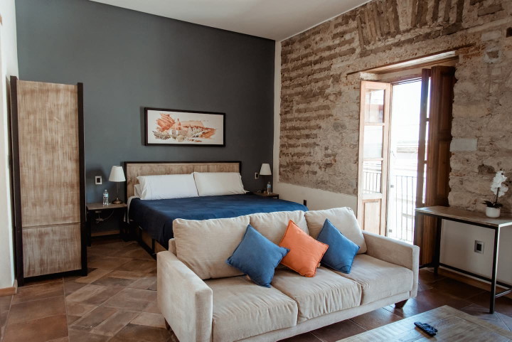 Suites Sopeña #5 | 2bd King + Balcón | Gto Centro - Guanajuato