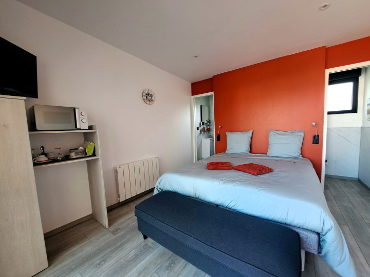Chambre Salle De Bain Privative, Borne De Recharge - Dieppe