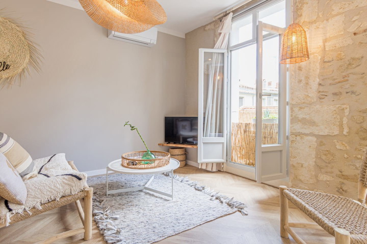 Spacious 2-room, New, Air-conditioned  Downtown - Montpellier