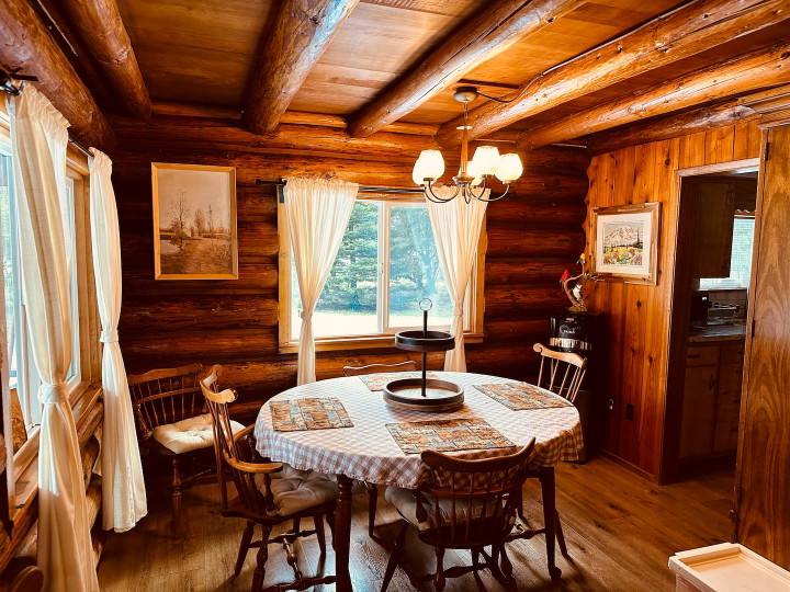 Restored Log Cabin In Ashford Near Mt.rainier - Ashford, WA