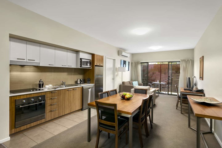 Two Bedroom Executive Apartment Family Spacious - Bendigo