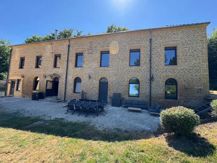 Grand Gîte En Pierre Avec éTang Privé  6/8 Pers - Bouillon