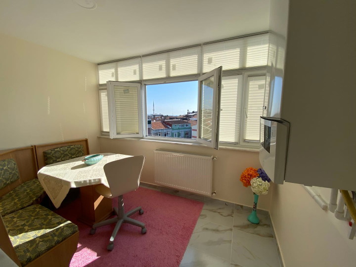 Roomy Central Of Istanbul 3+1 | Tram+wifi+4ac - İstanbul