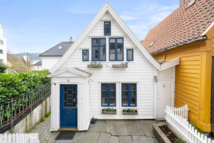 Historic Bergen House In The Middle Of The City Center - Bergen, Noruega