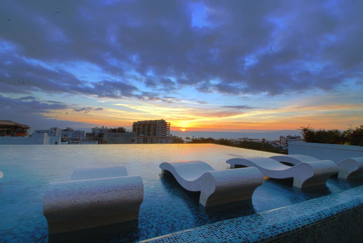 Avida - Stunning Rooftop Pool And Jacuzzi - Puerto Vallarta