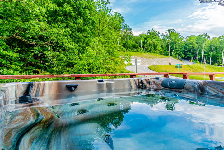 Marietta's River Retreat - Central Ohiopyle Getaway With Hot Tub - Farmington, PA