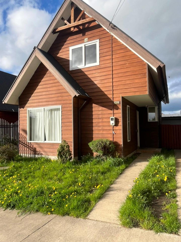 Cómoda Casa En Zona Tranquila Y Residencial - Coyhaique