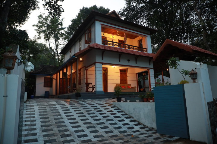 Kovalam Lake View Villa Resort - Kovalam