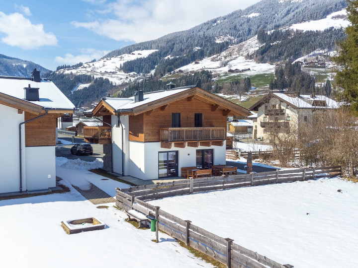 Chalet Next To The Cross-country Ski Trail - Königsleiten