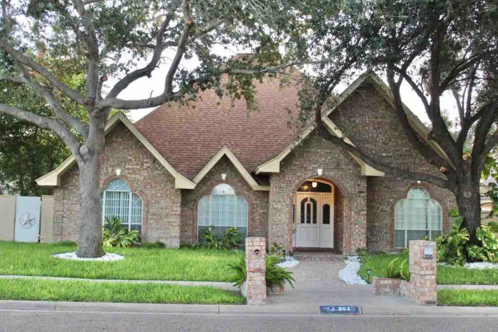 House In Mission, Texas - Mission, TX