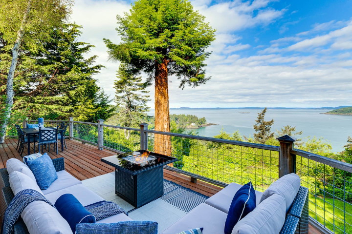 Snow Goose Point: Stunning Views & New Hot Tub! - Anacortes, WA
