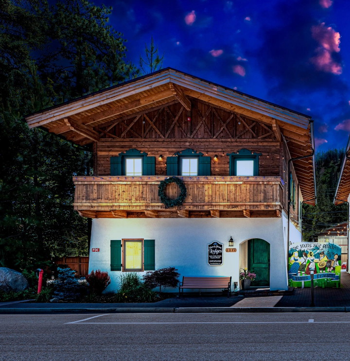 Hans Lodge~groups Welcome! Downtown*pets*hot Tub* - Leavenworth, WA