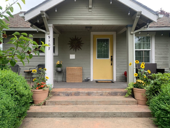 Cozy Country Lil House - Tacoma, WA