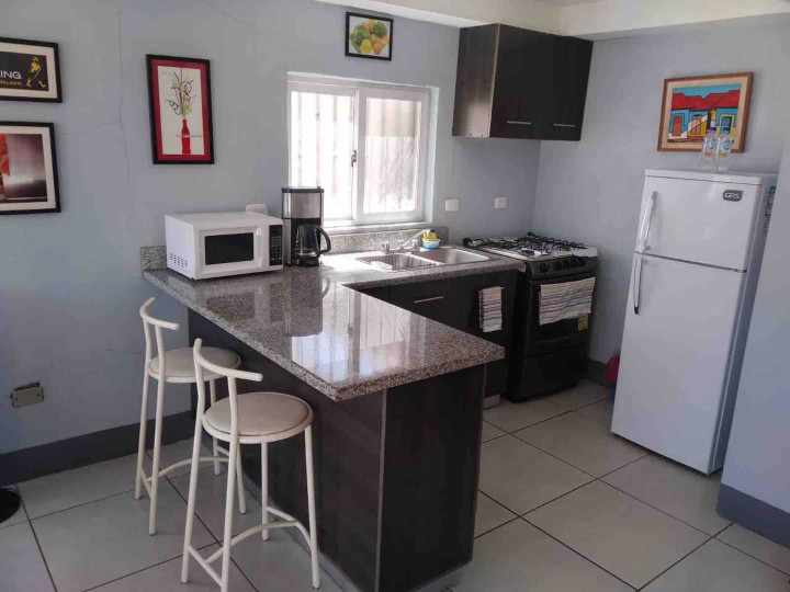 Homeliz, Roble Apartment, 2 Bedrooms. - Managua
