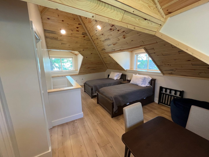 Renovated  New Furniture  Fully Stocked Kitchen - Carson City, MI