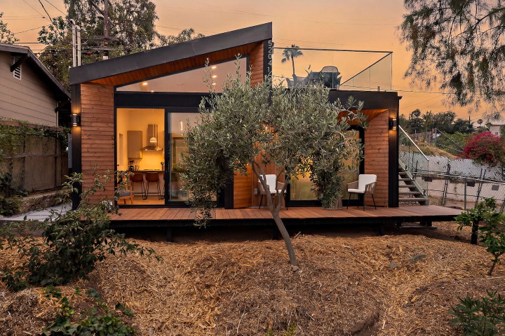 Designer Rooftop Retreat | King Bed, Views, W/d - Los Angeles