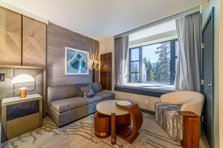 Luxury Remodeled Monache Studio With Views - Mammoth Lakes, CA