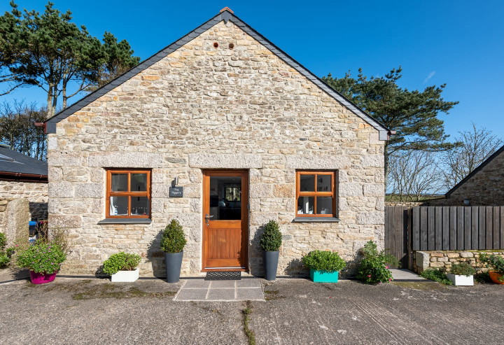 The Piggery-old Granite Barn, Sea Views. - Helston