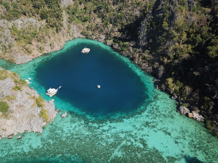 Suitecbamboohouseboat Only Accomm In Coron Island - Coron