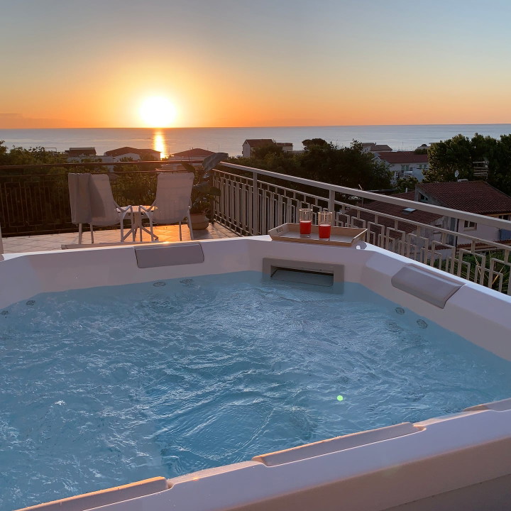 Mini Spa Pool On A Terrace With Sea View In Numana - Sirolo