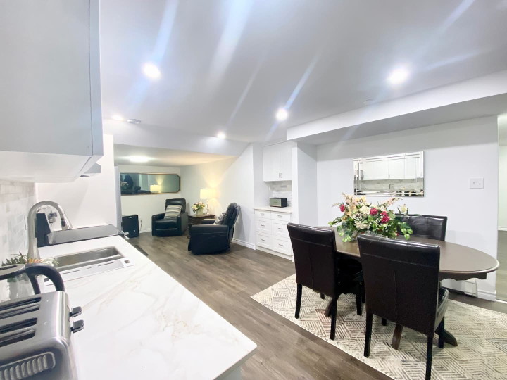 2 Bedrooms Basement Unit In Rockingham - Halifax, NS, Canadá